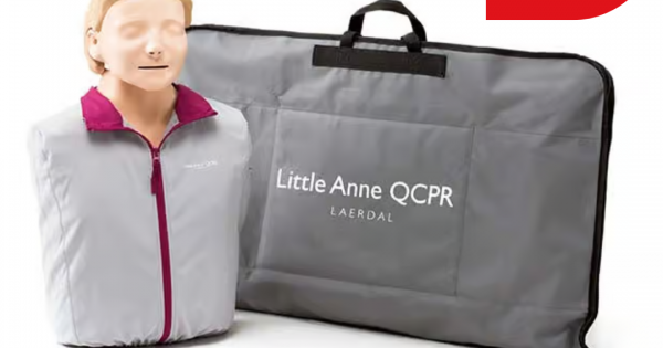 Εκπαιδευτικό Πρόπλασμα BLS / AED Ενήλικα Laerdal Little Anne QCPR